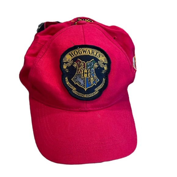 Universal | Accessories | Universal Studios Harry Potter Hogwarts Red ...